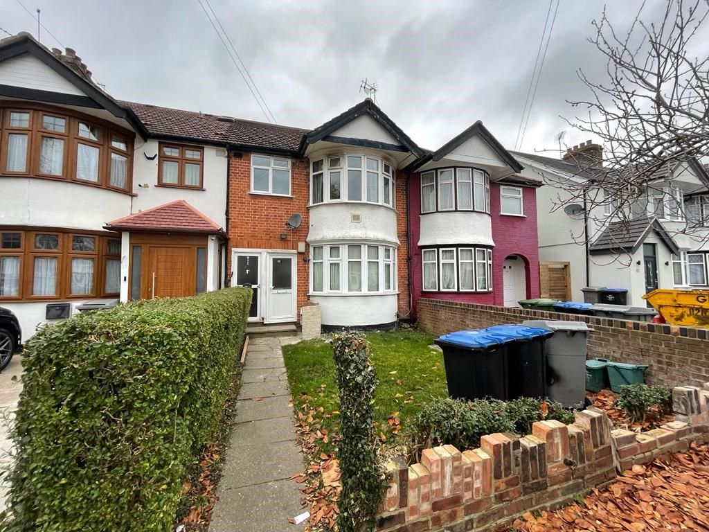 Yielders : Property Crowdfunding, Prefunded Investments, Halal Investments